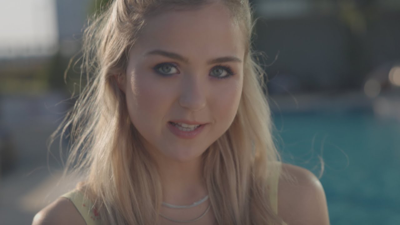 Daisy Briggs - 1 to Just Friends (Official Music Video) - YouTube