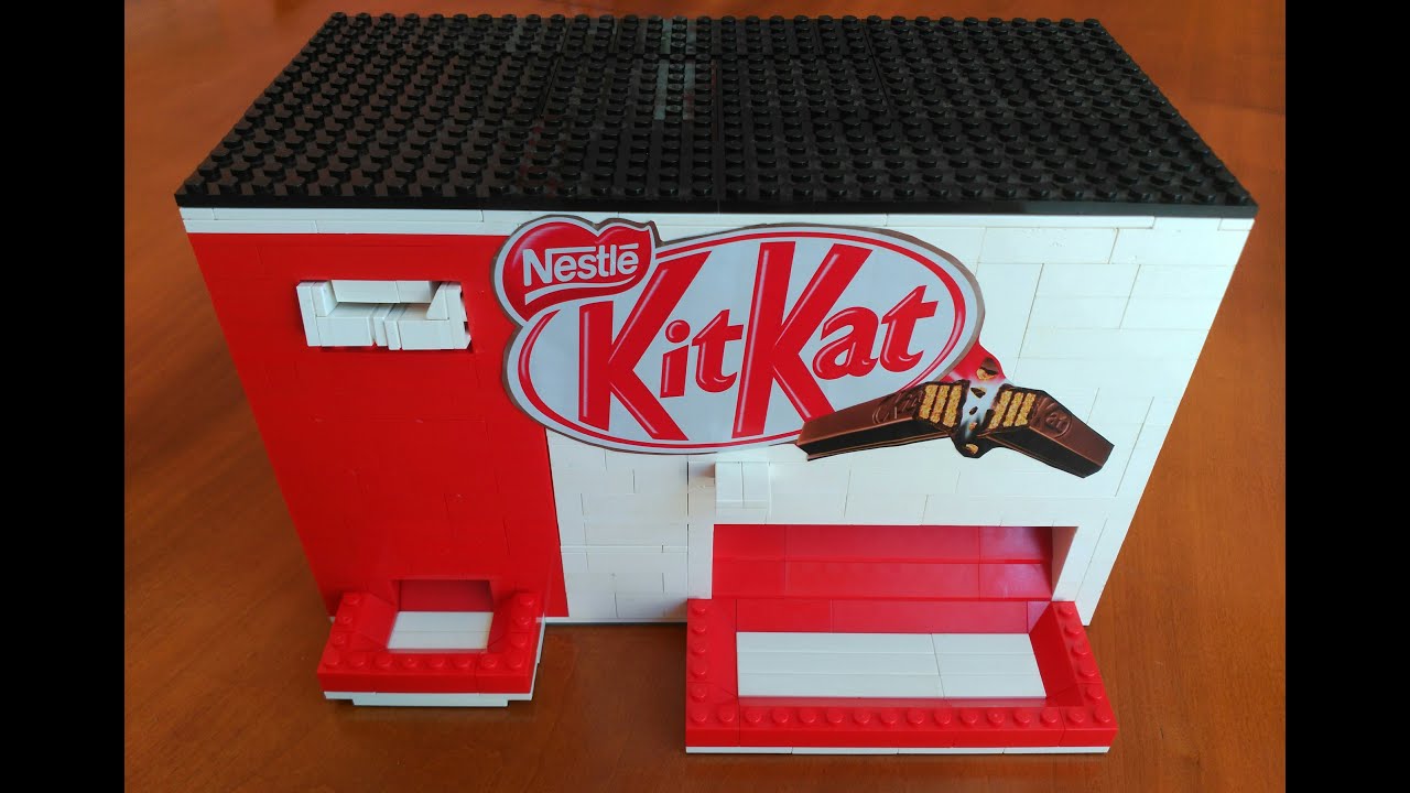LEGO Kitkat Machine - YouTube