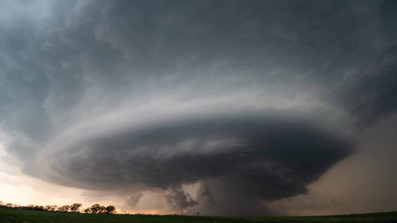 MASSIVE Tornado-Warned Supercell In Central Missouri! (5/6/23) - YouTube