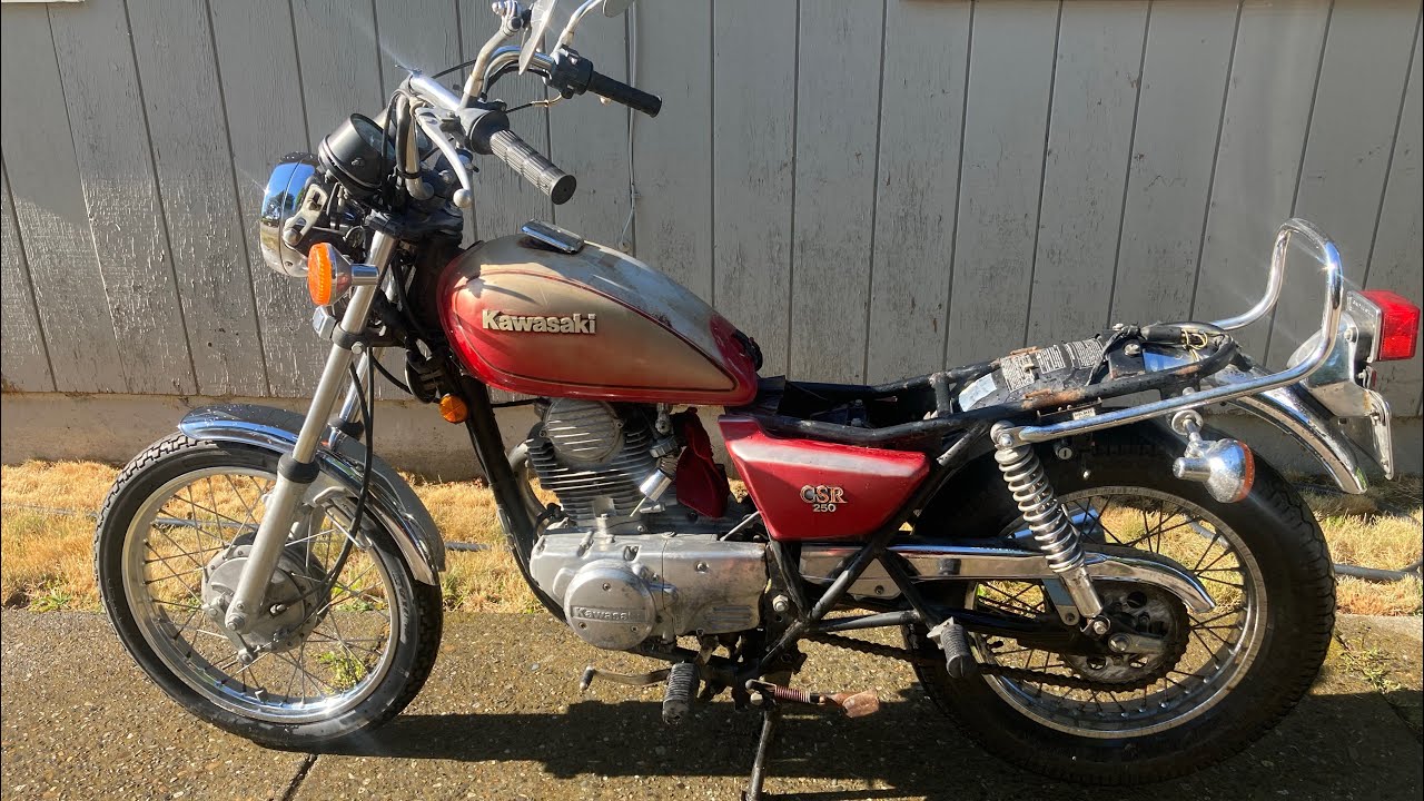 1981 Kawasaki CSR 250 barn find finally running in gas - YouTube