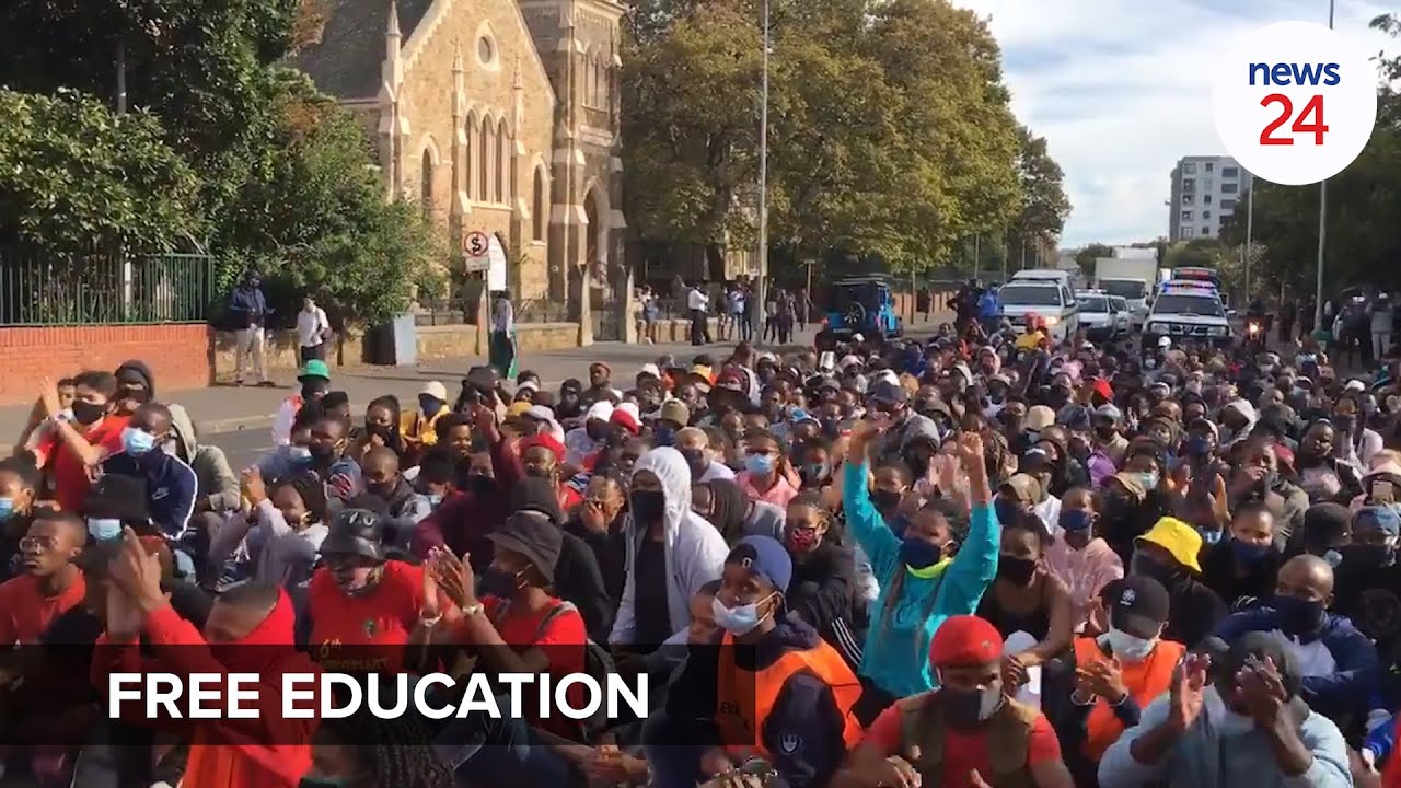 WATCH | Protesting UCT students occupy Kramer building on campus ...