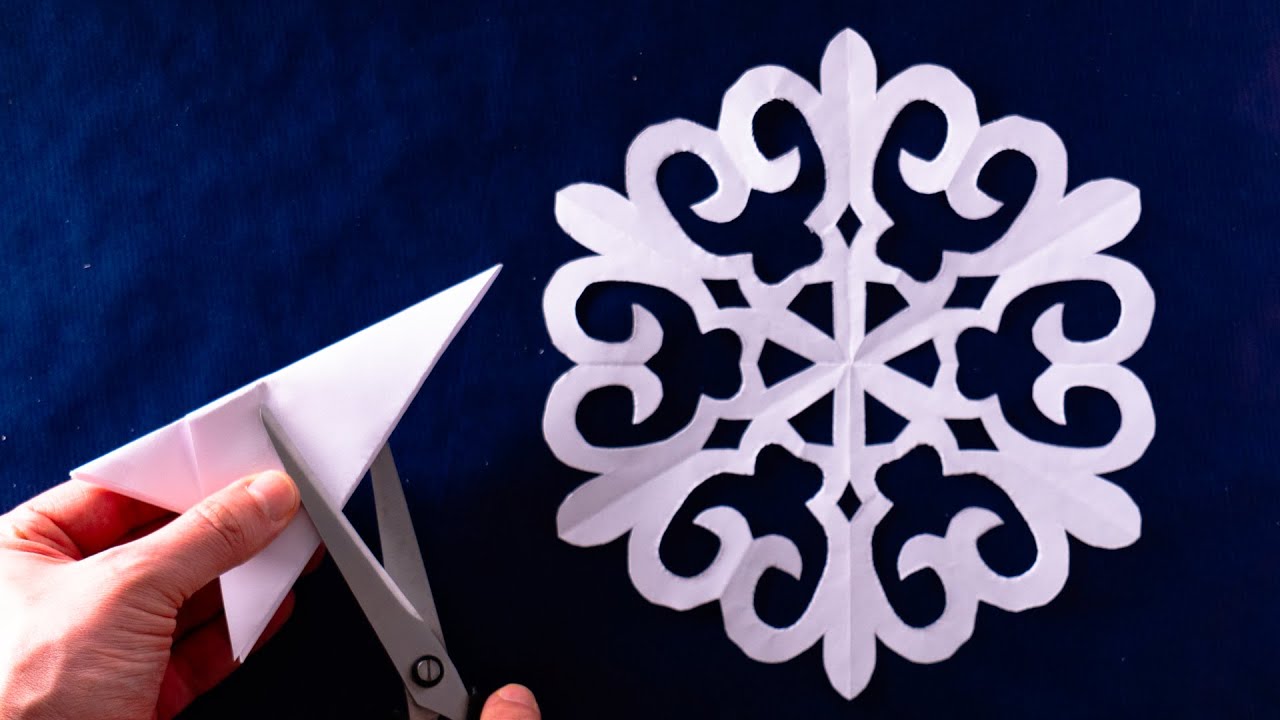How to Make a Paper Snowflake ️ Easy Step-by-Step Tutorial for ...