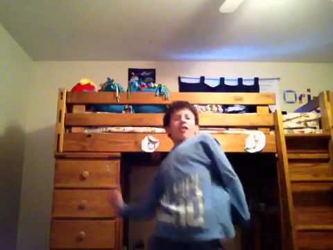 Bunk bed fail 1 - YouTube