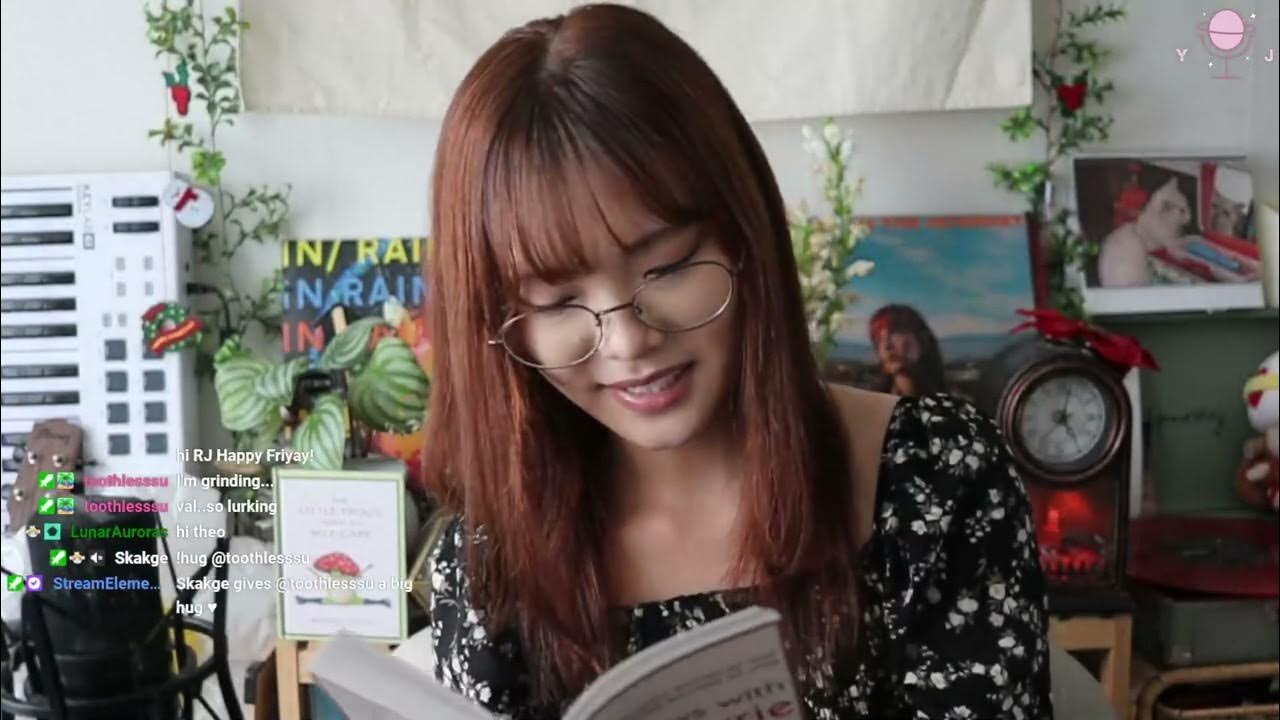 24/02/02 yejuniverse VOD (reading "Tuesdays With Morrie) - YouTube