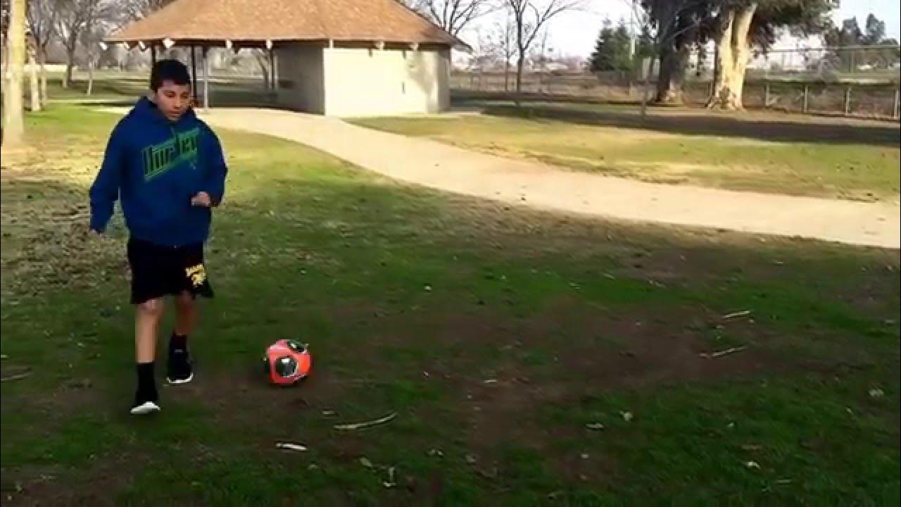 Tutorial On How To Curve A Soccer Ball YouTube tutorial-on-how-to-curve-a-soccer-ball-youtube