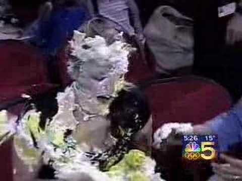 Woman gets caked at a Basketball Game - YouTube