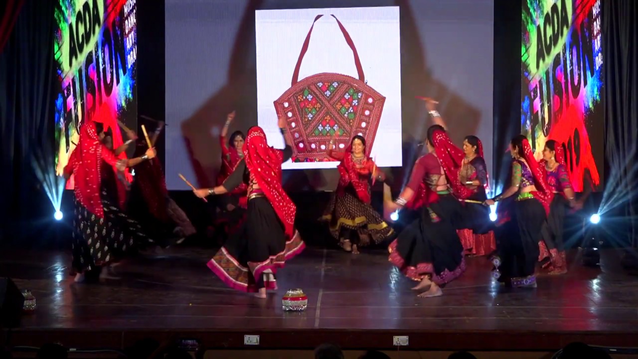 Vaagyo Re Dhol - Hellaro song performance at ACDA Fusion by women ...