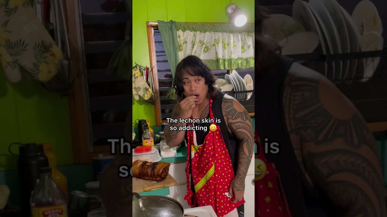 Lechon skin is so addicting - YouTube