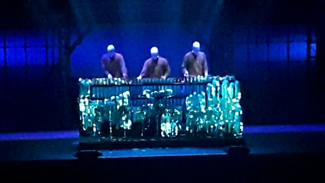 Blue Man Group live(2) - YouTube