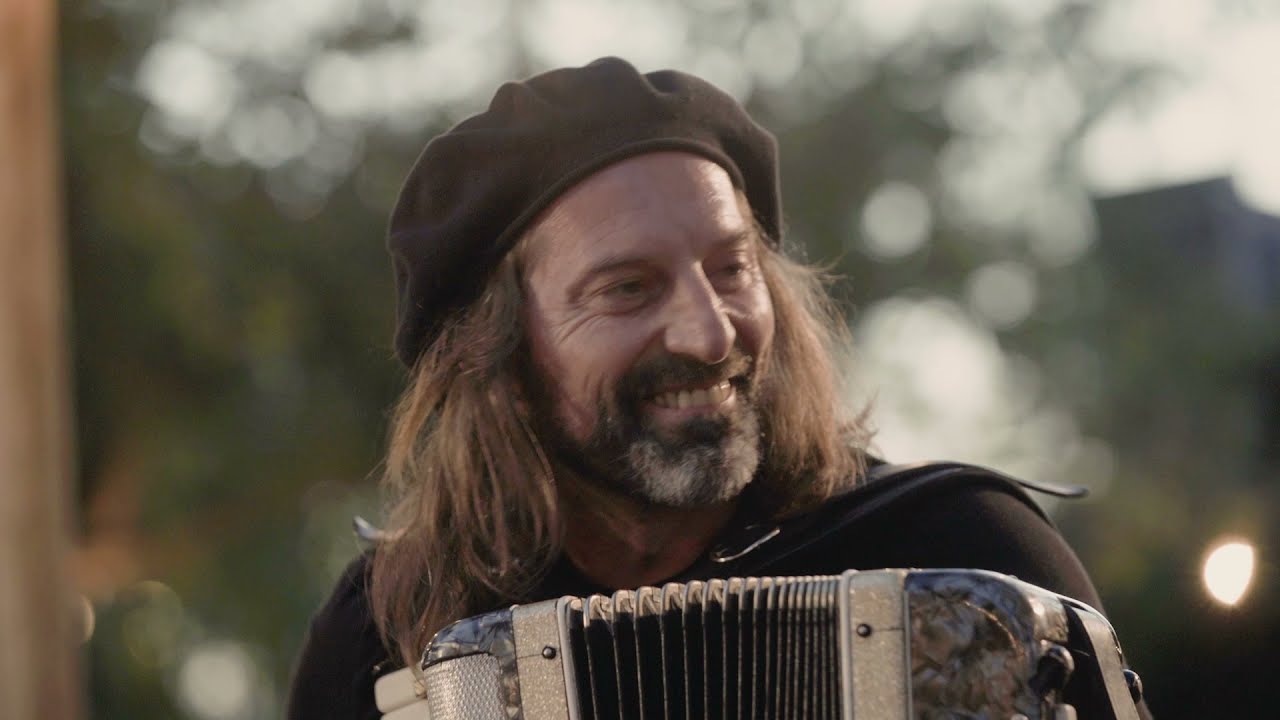 CHANGO SPASIUK // Con La Fuerza Vermú // Tierra Colorada // Encuentro ...