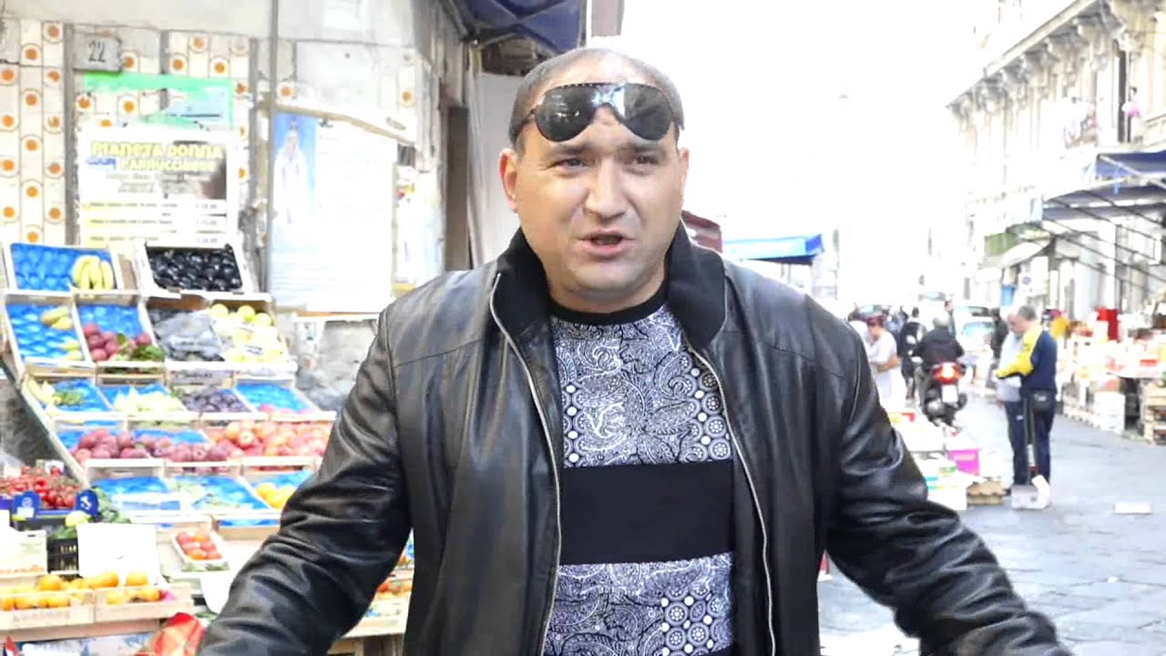 ANGELO DE ANGELIS Feat Rap DOPPIA B - Chest'è Napule guagliu (Video ...
