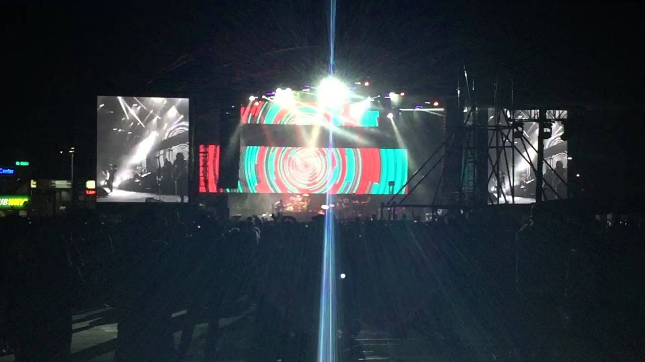 Incubus "Megalomanic" Live February 21, 2016 Air + Style Los Angeles ...