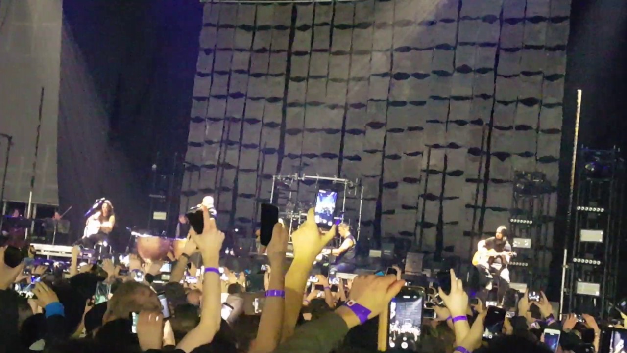 Disturbed Sound of Silence London O2 Arena 2017 (night 1) - YouTube