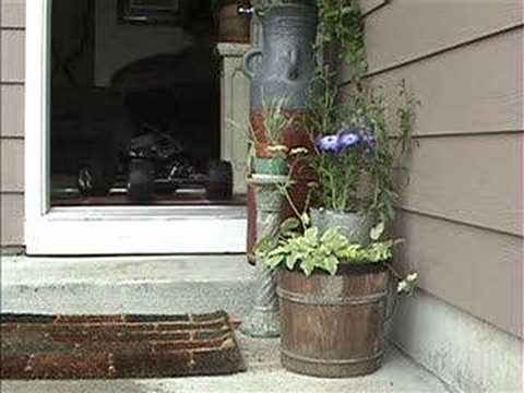 Traxxas E-maxx Custom Crawler - YouTube