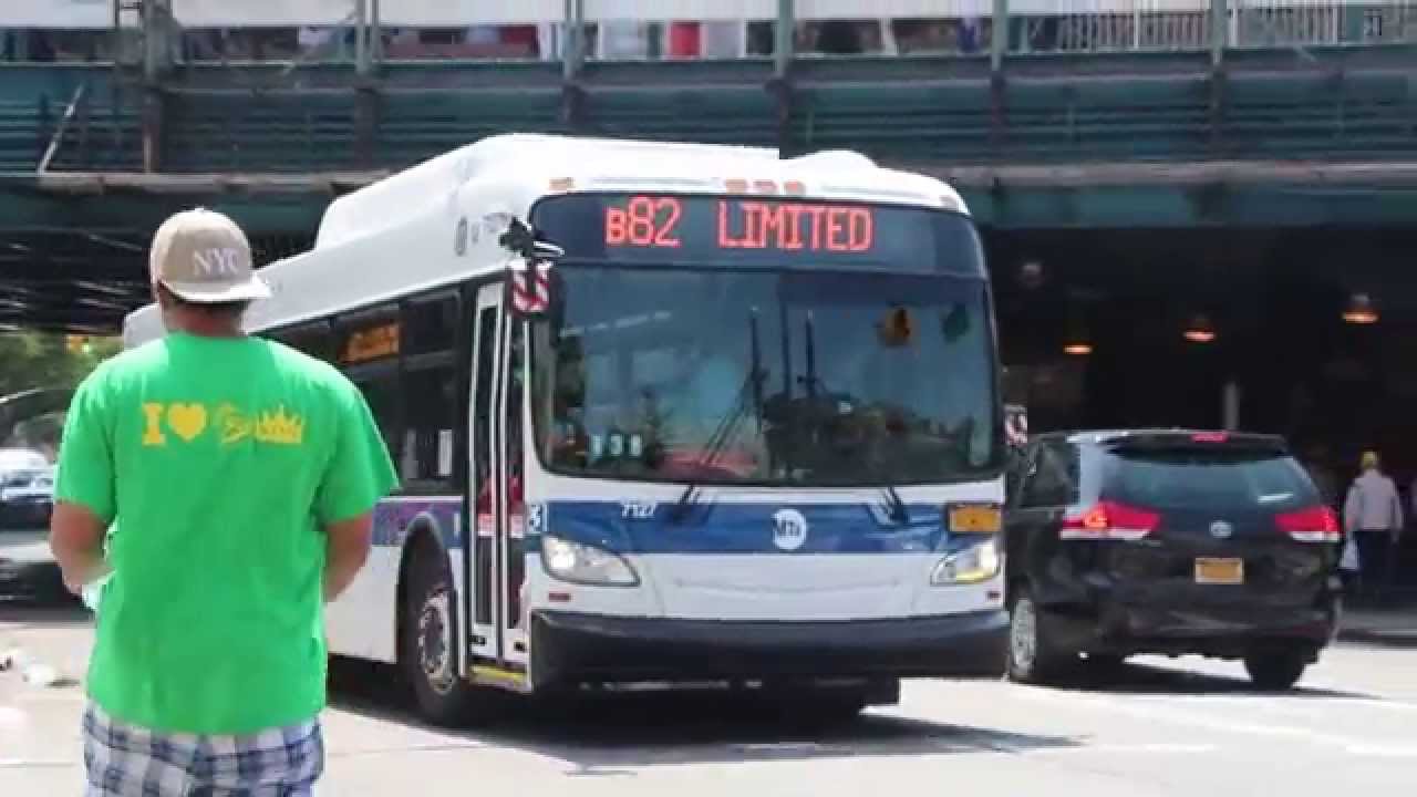 2015 New Flyer XD40 #7127 on the B82 Limited at Kings Highway and East ...