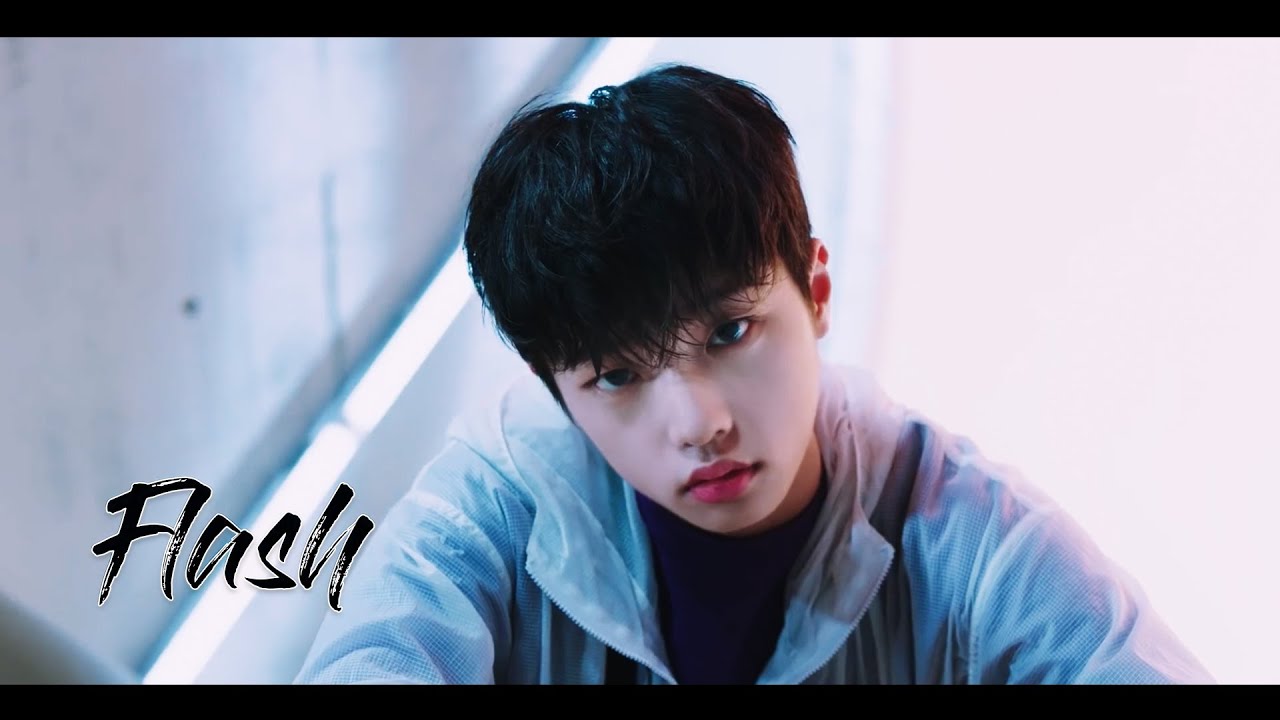 [랜덤 커버보컬팀 DEAR ONE] X1(엑스원) - FLASH | Cover by DEAR ONE - YouTube