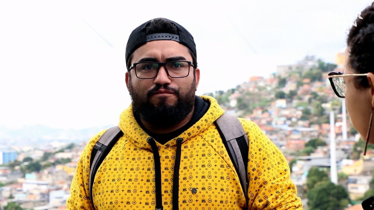 Raull Santiago : dans les favelas de Rio - YouTube
