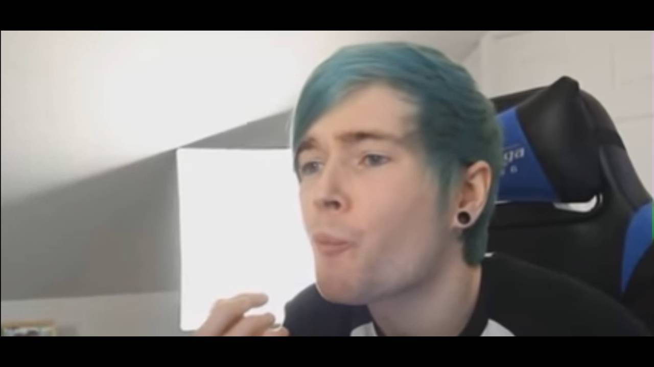 danTDM sing his intro song - YouTube