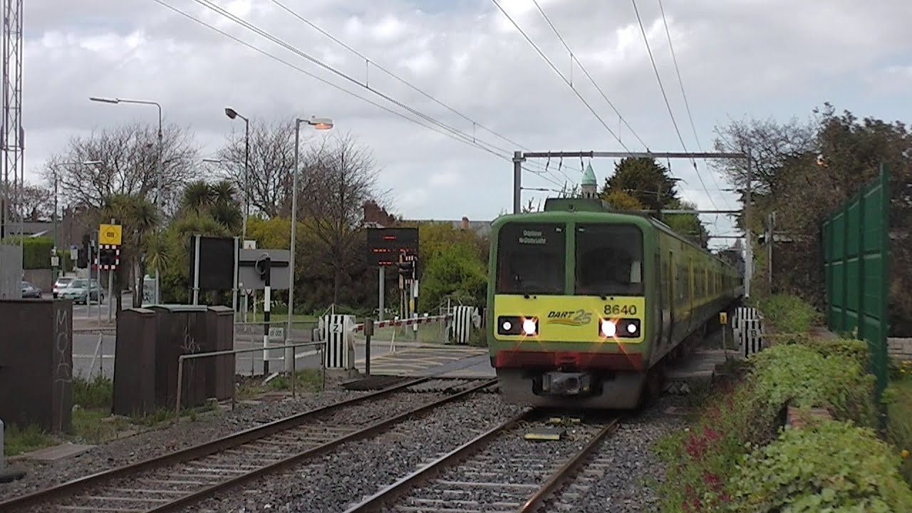 Level Crossing at Merrion Gates - Dart Train number 8640 - YouTube