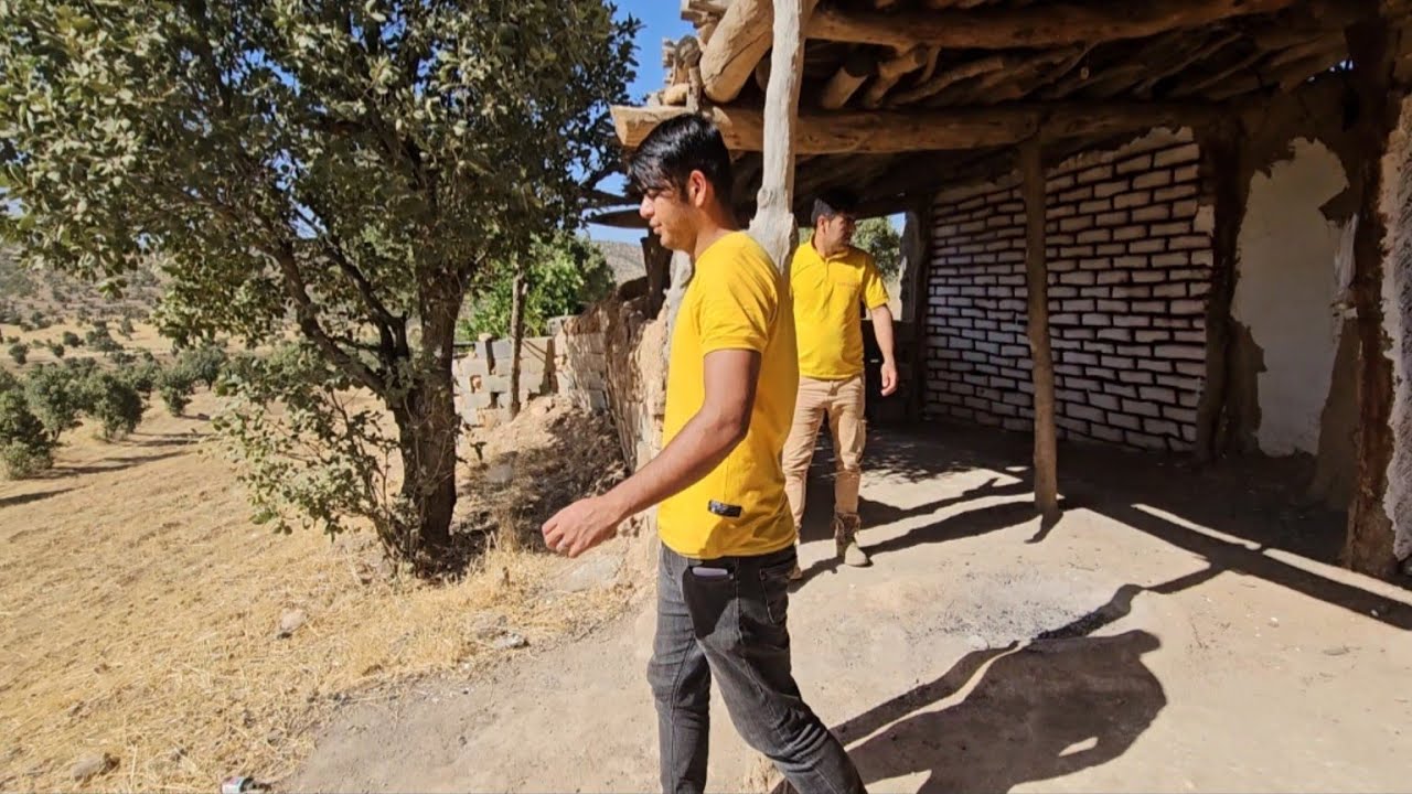 Mehdi is still looking for Maryam in the hills - YouTube