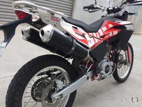 SWM RS650R Enduro / Adventure - YouTube