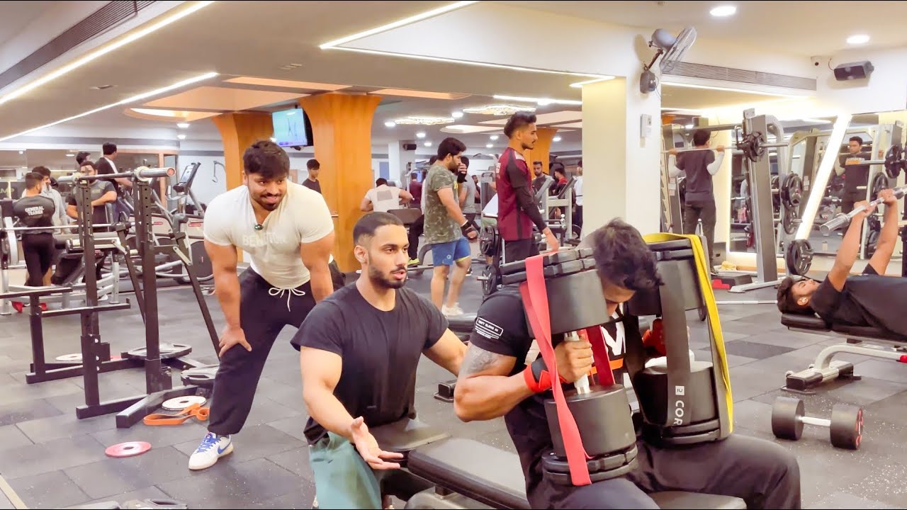 60 KG DUMBBELL PRESS CHALLENGE WITH ⁠@MANNULIFTS and ⁠@FitMindsvlogs ...