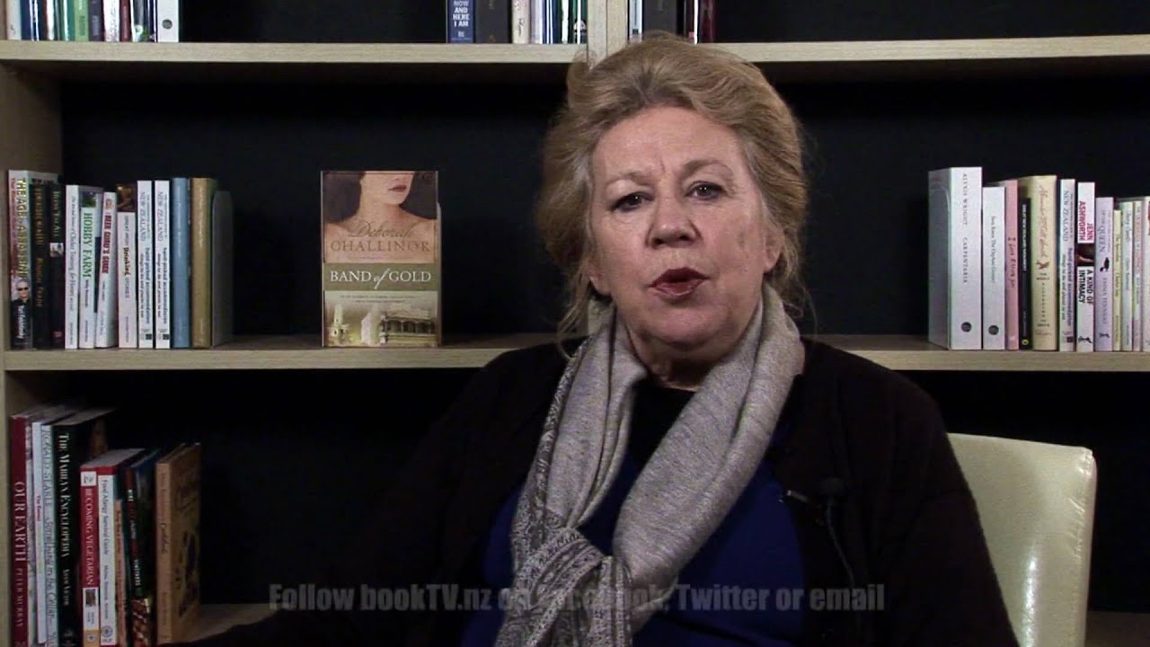 Band of Gold by Deborah Challinor - Book Review by Doris Mousdale - YouTube