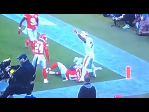 Patrick Mahomes End Zone Interception (10/16/22) - YouTube