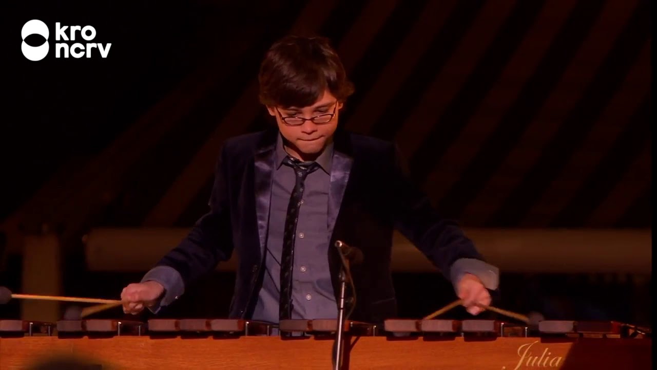 Jacob van Eijk - Little drummer boy (Kerst met de zandtovenaar 2013 ...