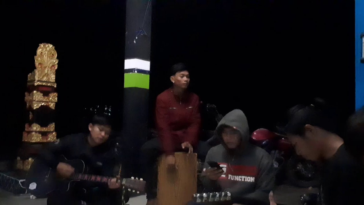 "SING NGIDANG LUH" 4WD band bali cover komang ade indrawan - YouTube
