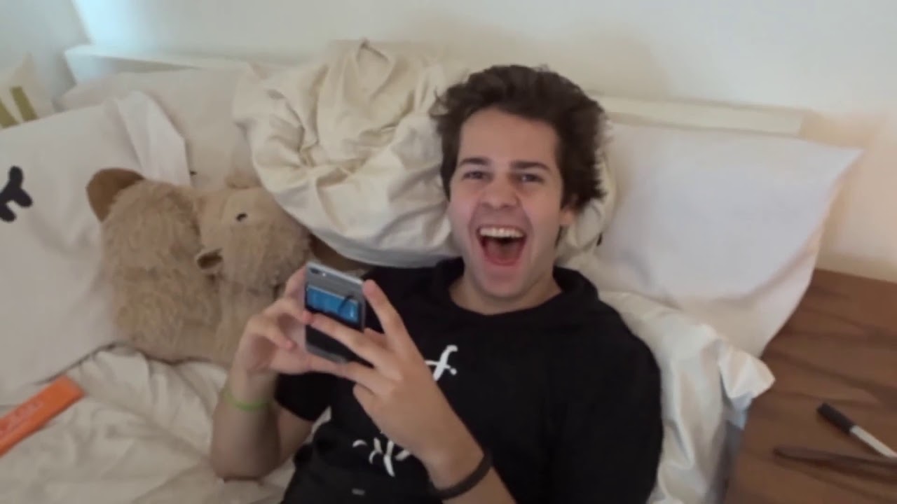 It's Awkward to Vlog After Sex (David Dobrik, Gabbie Hanna) - YouTube