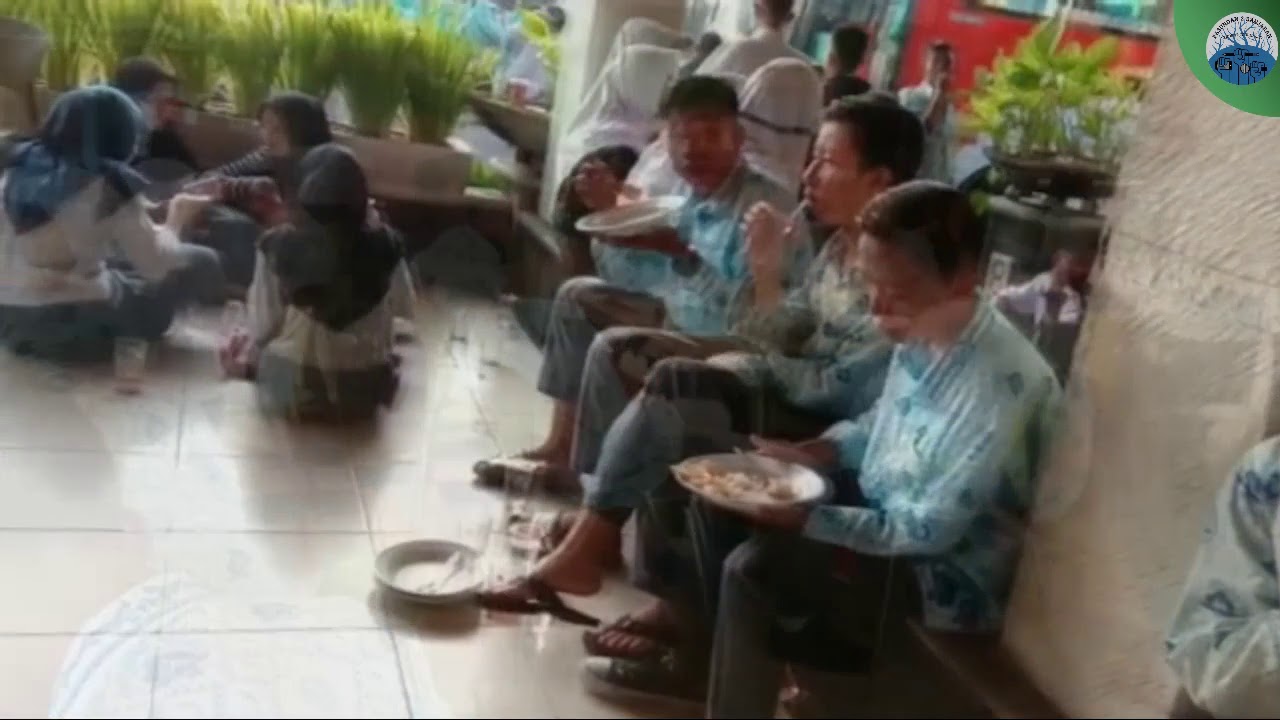 ISOMA (Istirahat, Sholat dan Makan) Kunjungan Industri SMK Pasundan 2 ...