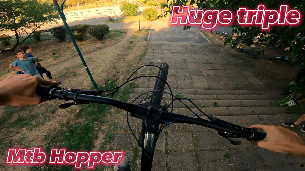 HUGE TRIPLE AND JUMPS ON MTB HOPPER - YouTube