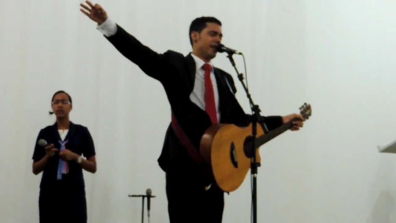 Eric Carvalho: Ele não desiste de você - YouTube