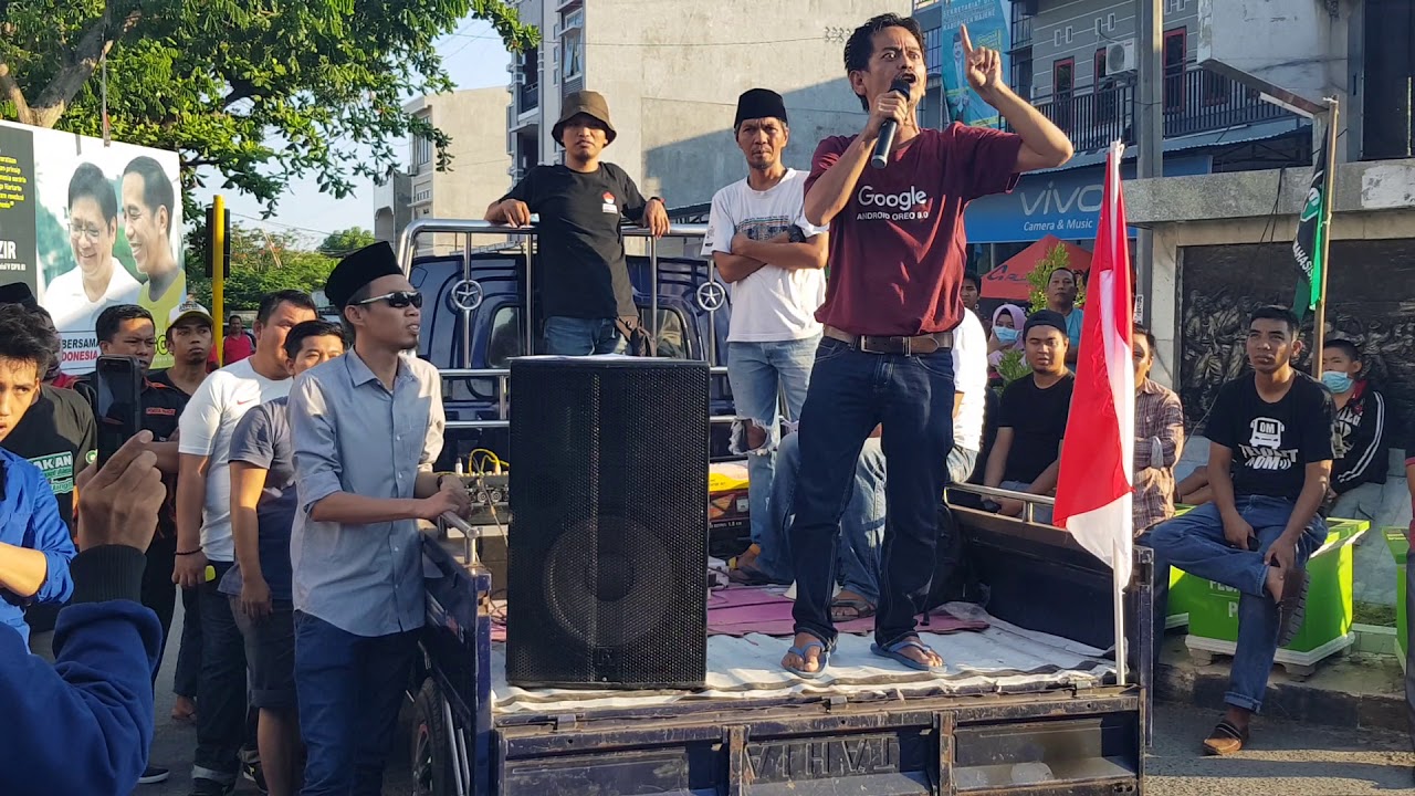 Adi Ahsan orasi soal Blok Sebuku - YouTube