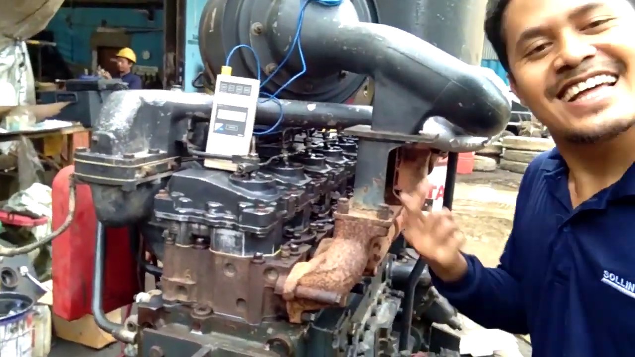 Tes engine D85ESS-2 - YouTube