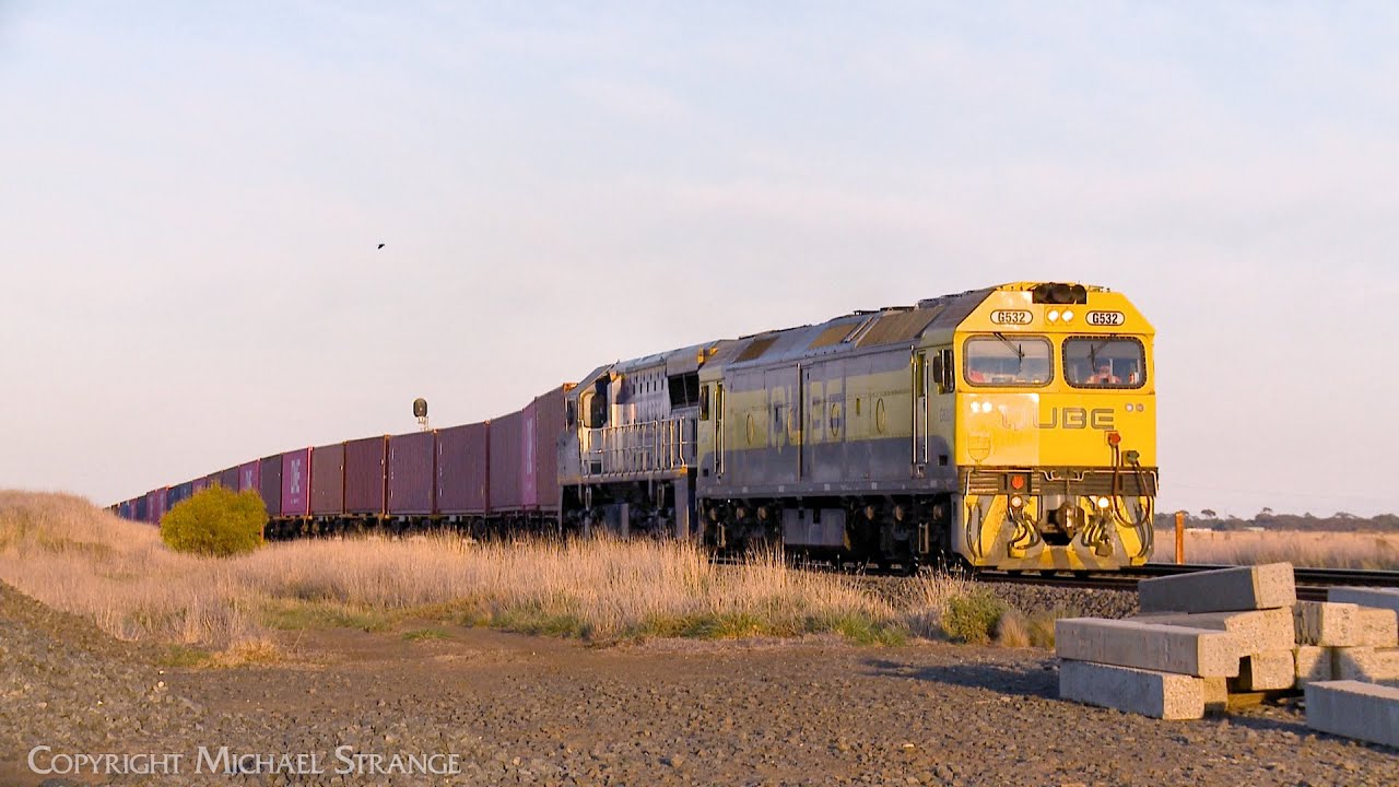 9173 QUBE Ultima Broad Gauge Container Train G532 & VL360 (17/9/2024 ...