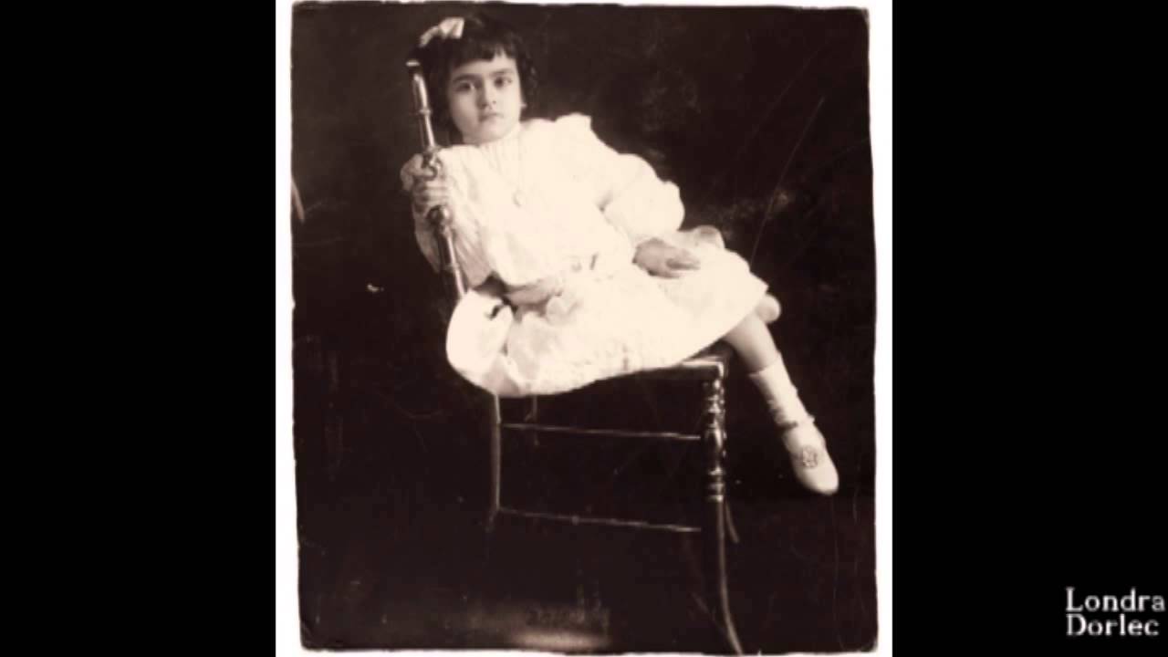 Frida Kahlo cuando era niña - YouTube