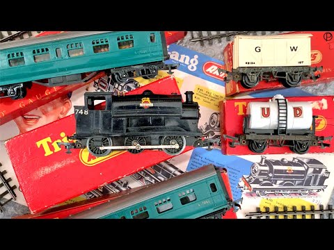 Tri-ang Railways R.153 Saddle Tank locomotive with early rolling stock ...