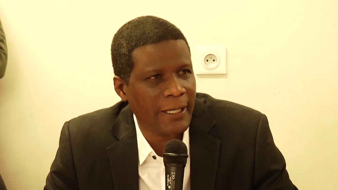 Conference sur la corruption et chômage, part 1 Clément dembele - YouTube