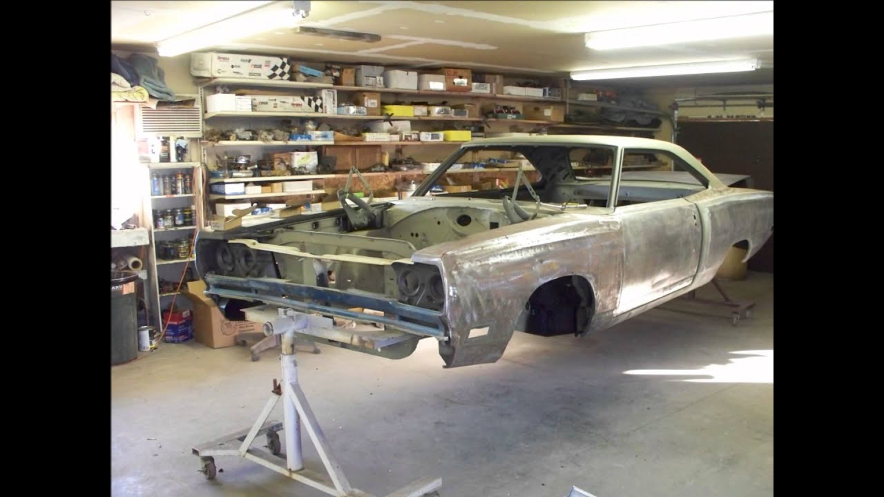 69 road runner restoration vid one - YouTube
