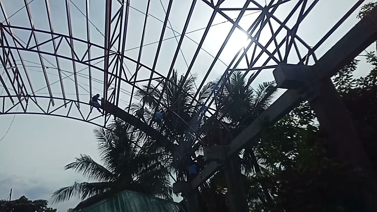 HOW to INSTALL Long span Color Roof in covered court. - YouTube