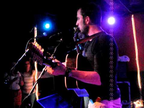 Milo Greene- Autumn Tree (Live) - YouTube