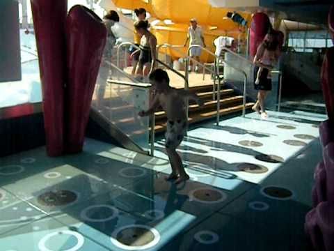 Disney Dream - Nemo's Reef Water Play Area Walkthrough - YouTube
