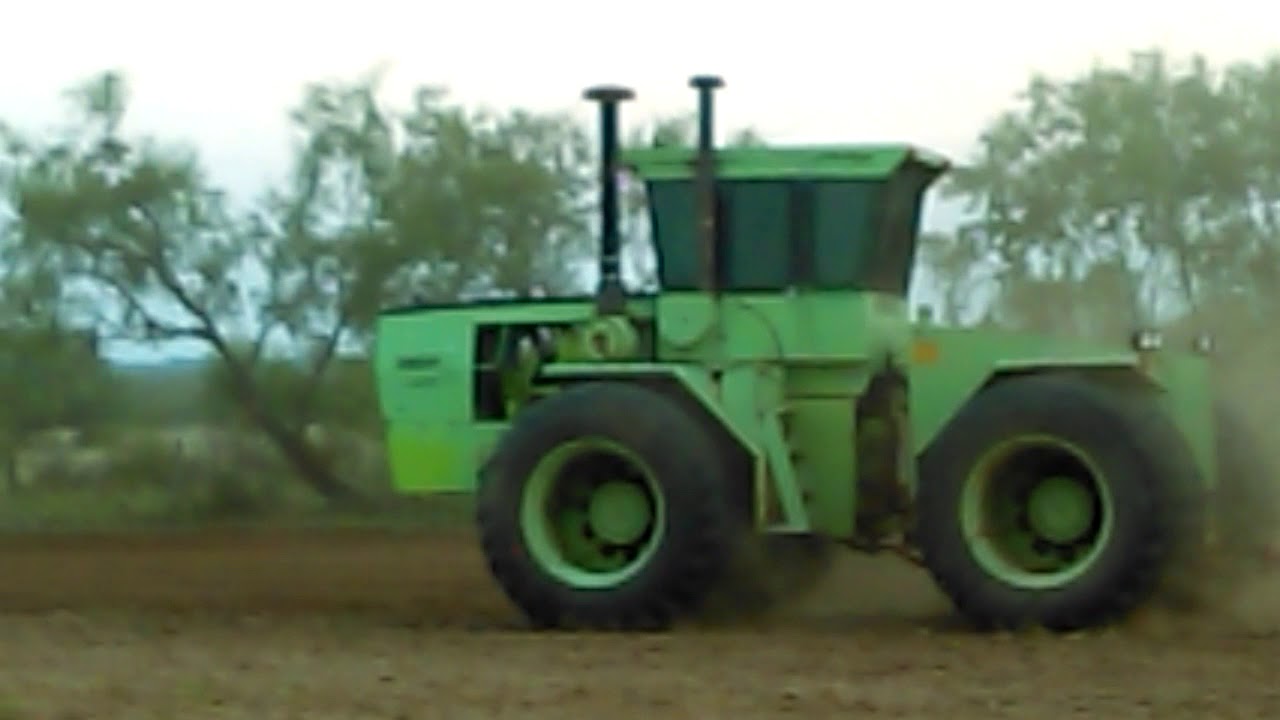 Steiger ST 270 Cougar III plowing - YouTube