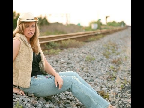 Rebecca Lindsey - "Straight To The Bone" (2006) - YouTube