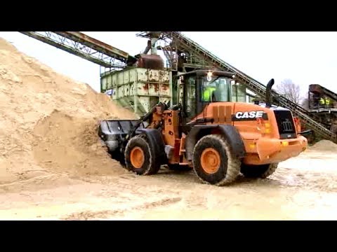 CASE 721F XT - 821F wheel loaders. - YouTube