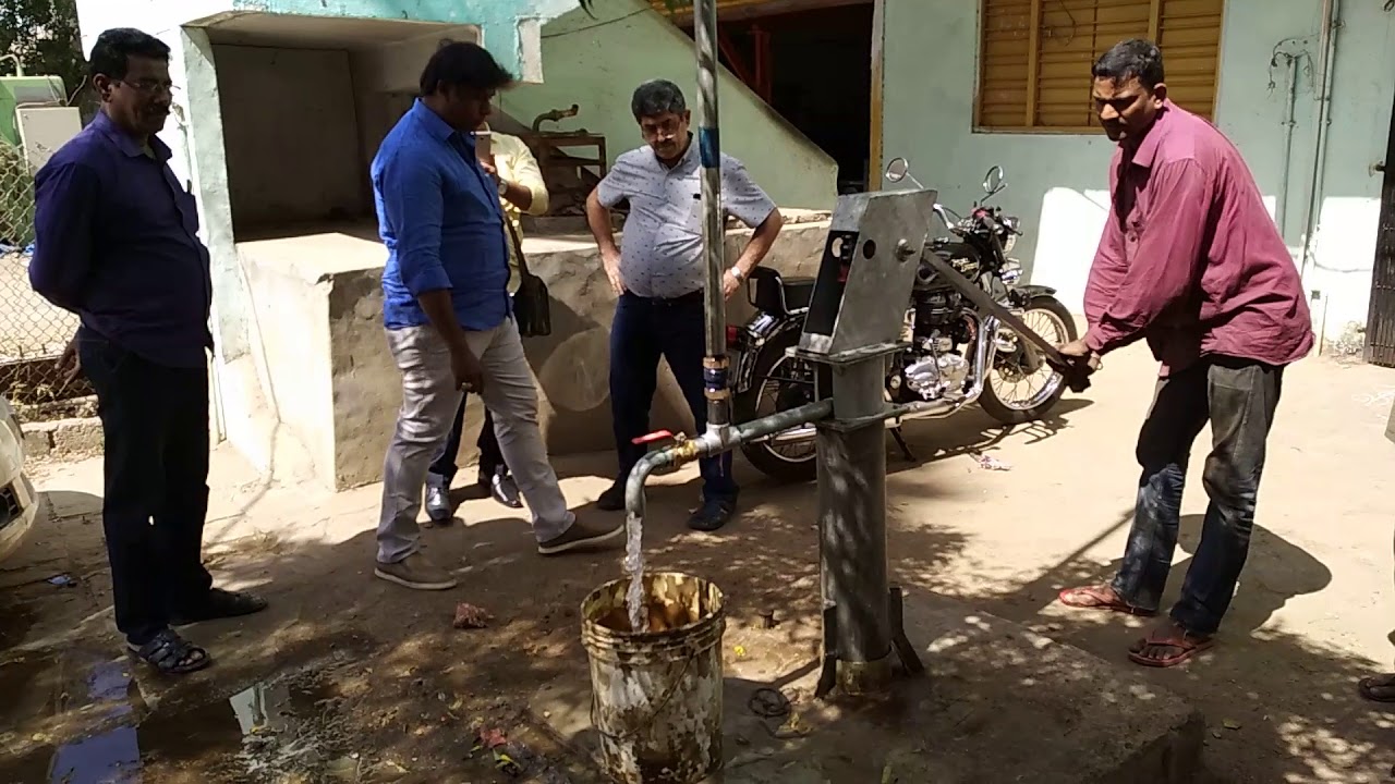 FORCE LIFT HAND PUMP DEMO - YouTube