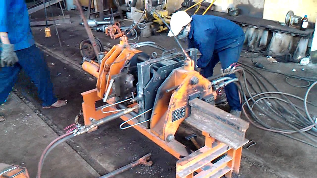 Welding Rail by Gas Pressure Method - YouTube