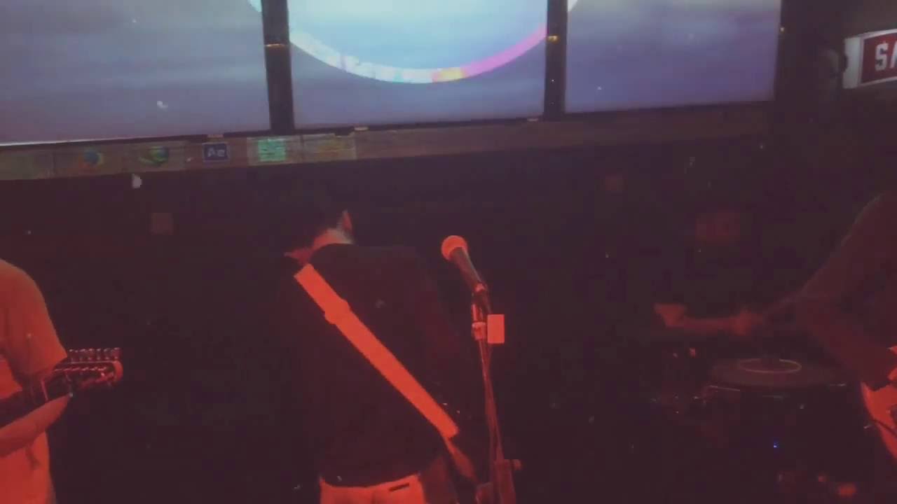 PIJAR - Selatan , Live at Halfway Bar Bandung (25/09/2016) - YouTube
